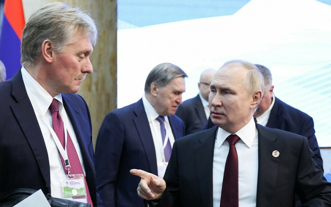 Kremlinul recunoaște că operațiunea militară pe care Rusia o desfășoară ...