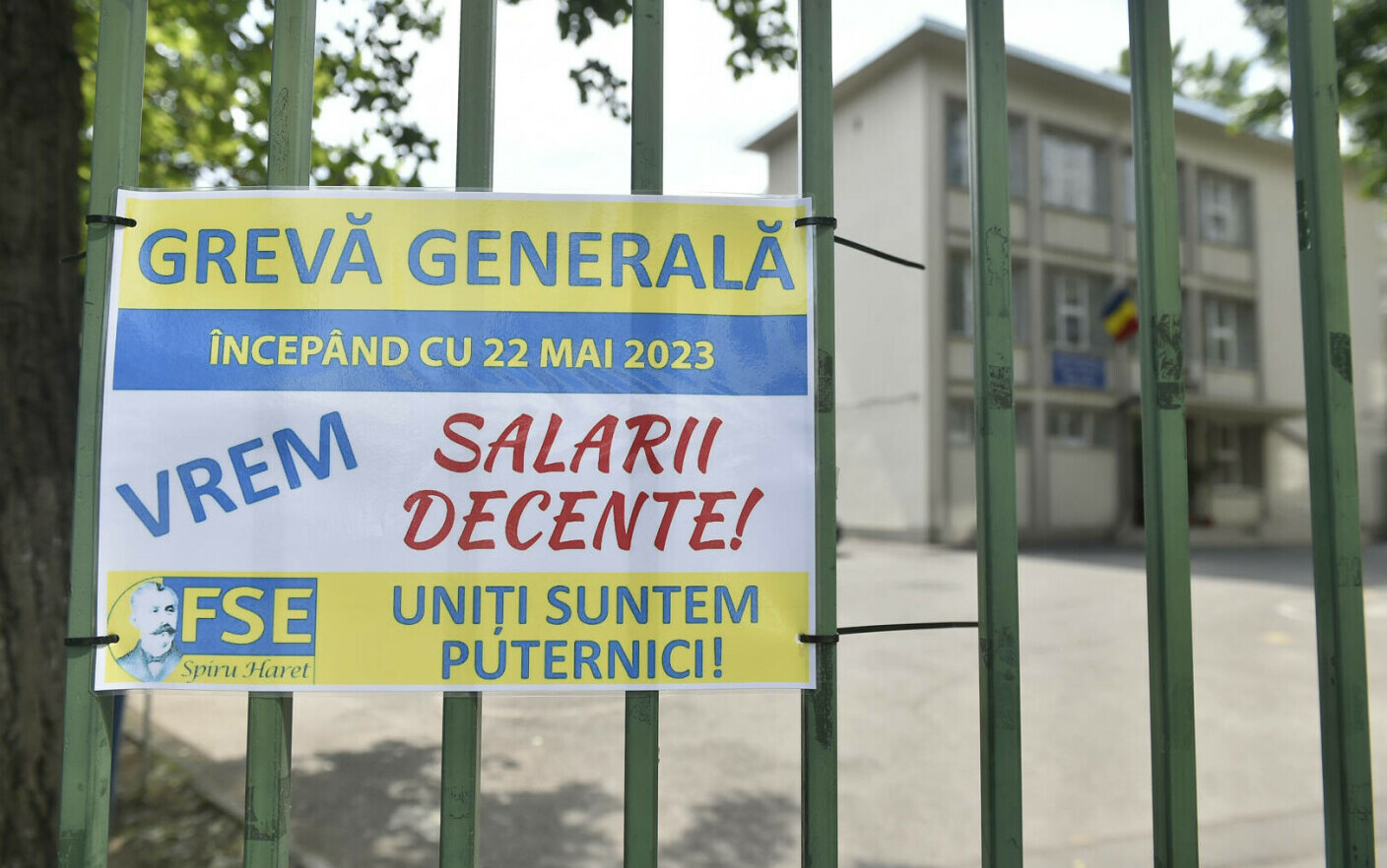 Greva din învăţământ schimbă calendarul înscrierii în clasa ...