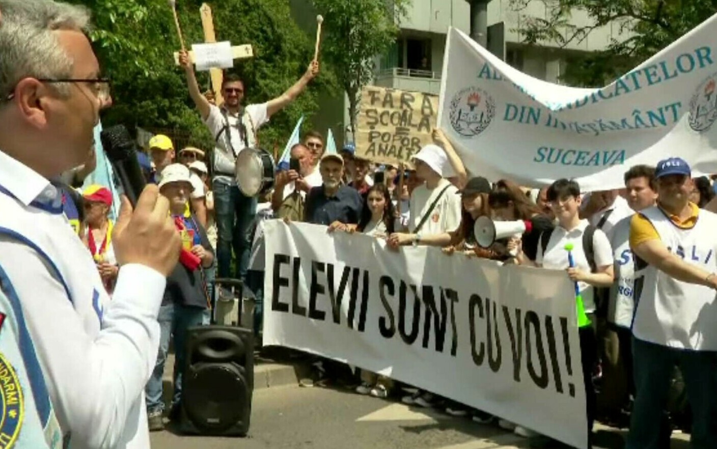 Cât ar fi câștigat profesorii de la caz la caz, acum, în 2024 și în ...