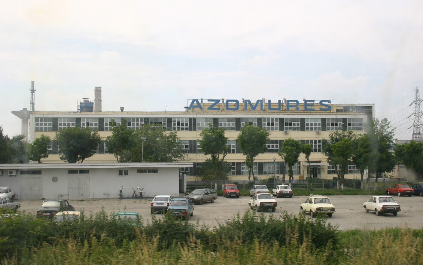Probleme mari si la Azomures! Mii de angajati in somaj tehnic ...
