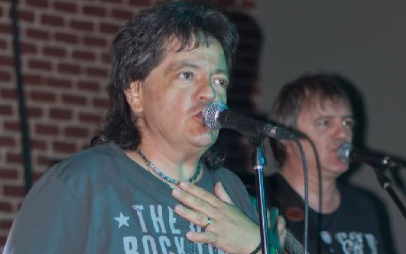 Cel de-al treilea tanar mort in accidentul din Arad era nepotul lui Leo ...