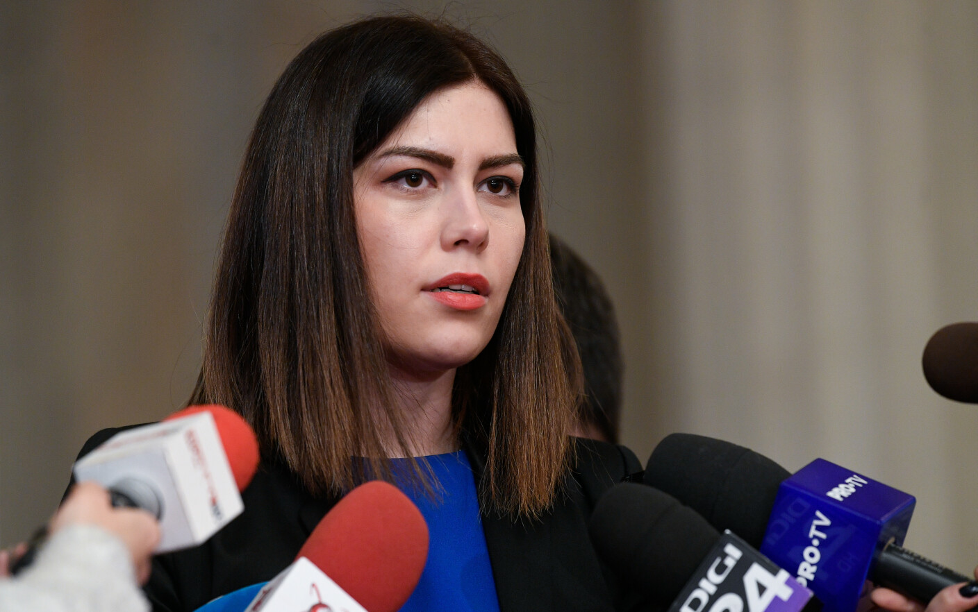 Sporuri majorate la Consiliul Concurenței, acuză deputata USR Cristina ...