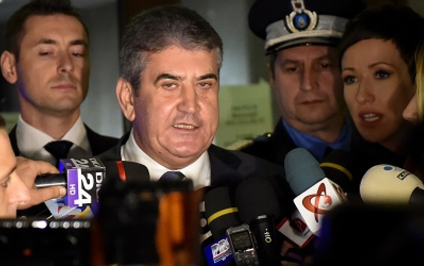 Generalul Oprea, TRADAT de membrii serviciului secret al MAI. Conditia ...