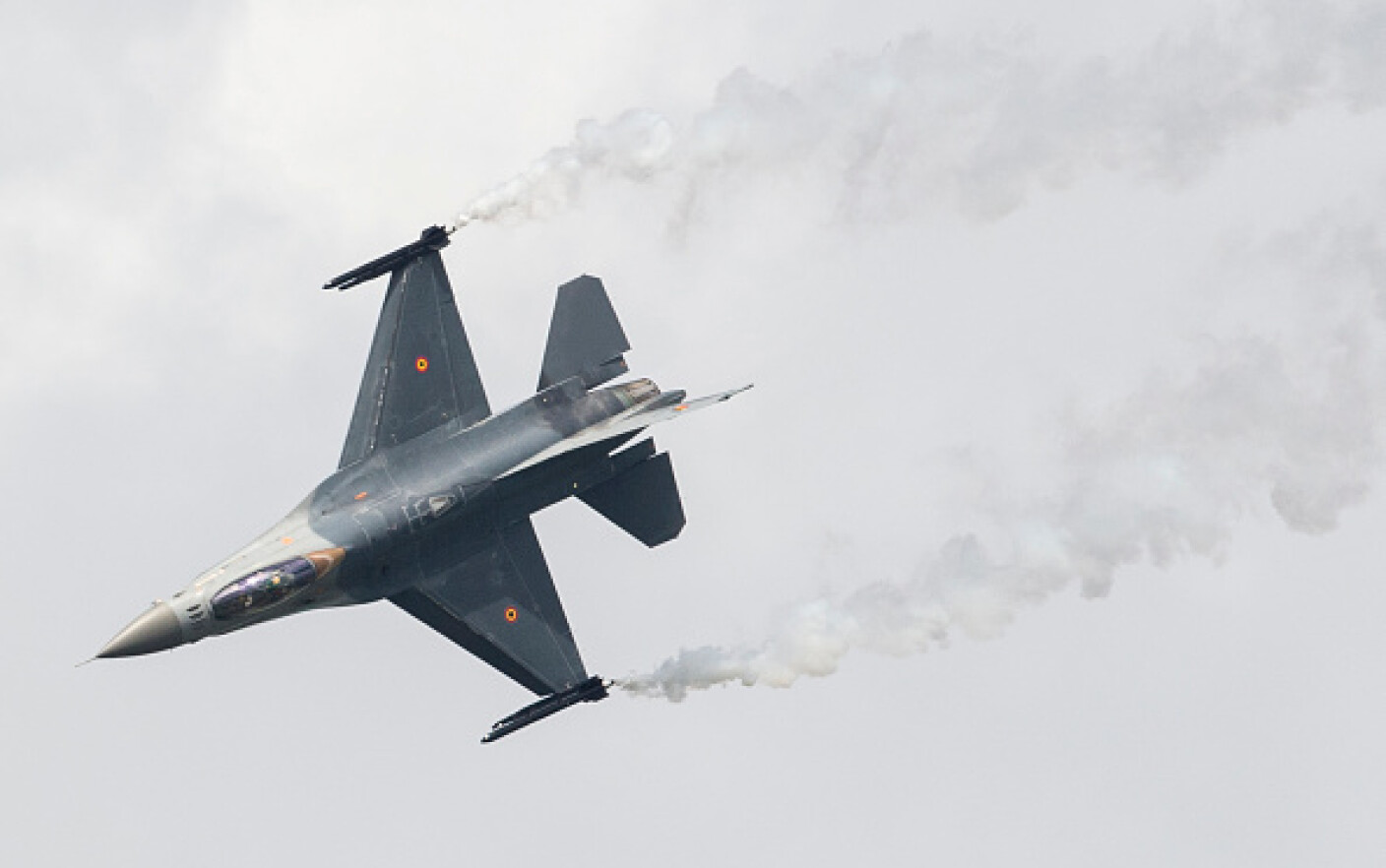 AUR critică decizia României de a achiziţiona avioane F-16 din Norvegia ...