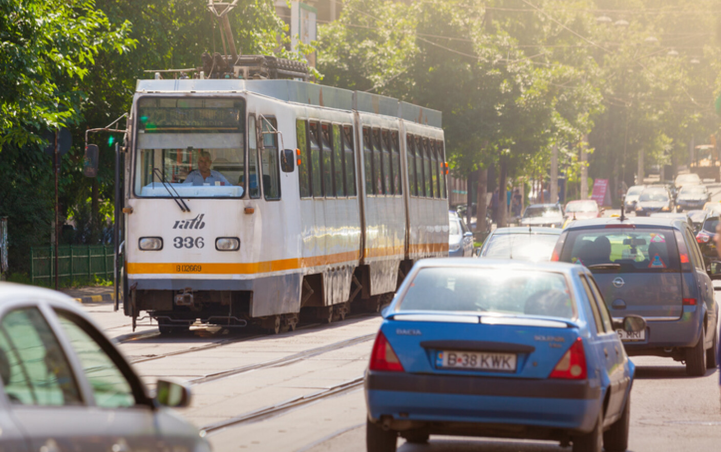 Tramvaiul 41 NU circulă în weekend. Ce variante au călătorii din ...