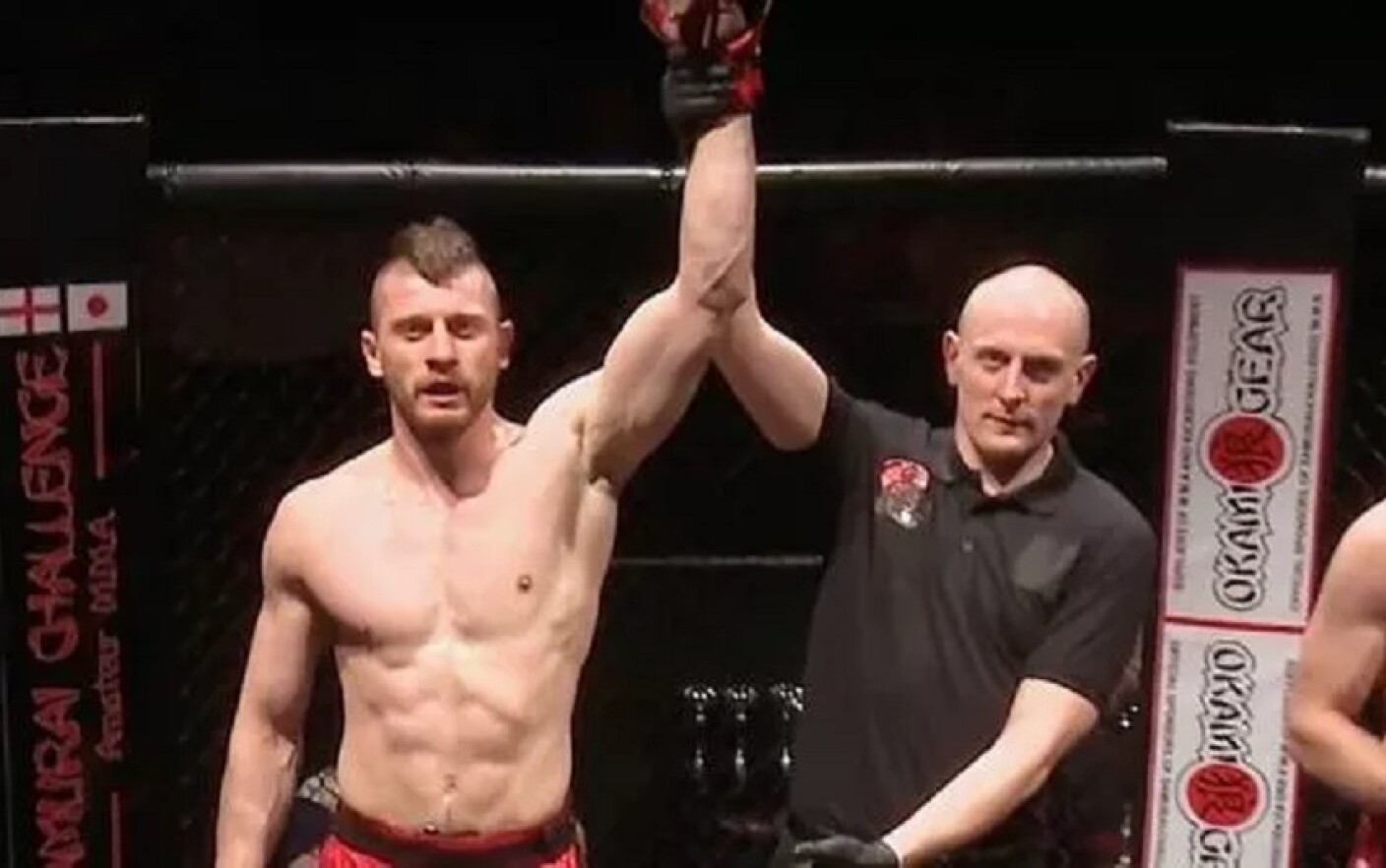 Condamnat pentru un atac cu toporul în România, a devenit luptător MMA ...