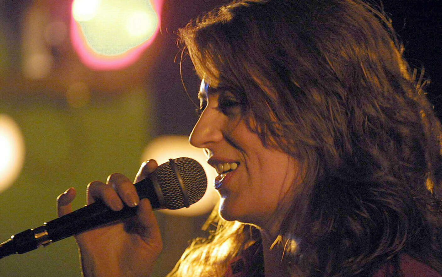 Laura Stoica ar fi împlinit 55 de ani. Cariera și destinul tragic al ...