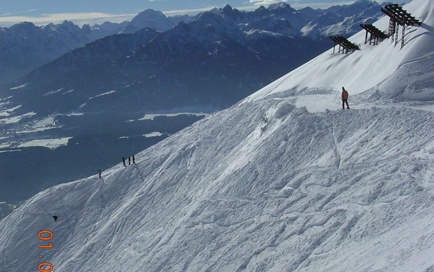 Pericol de moarte pe Transfagarasan! Turisti surprinsi de avalansa ...