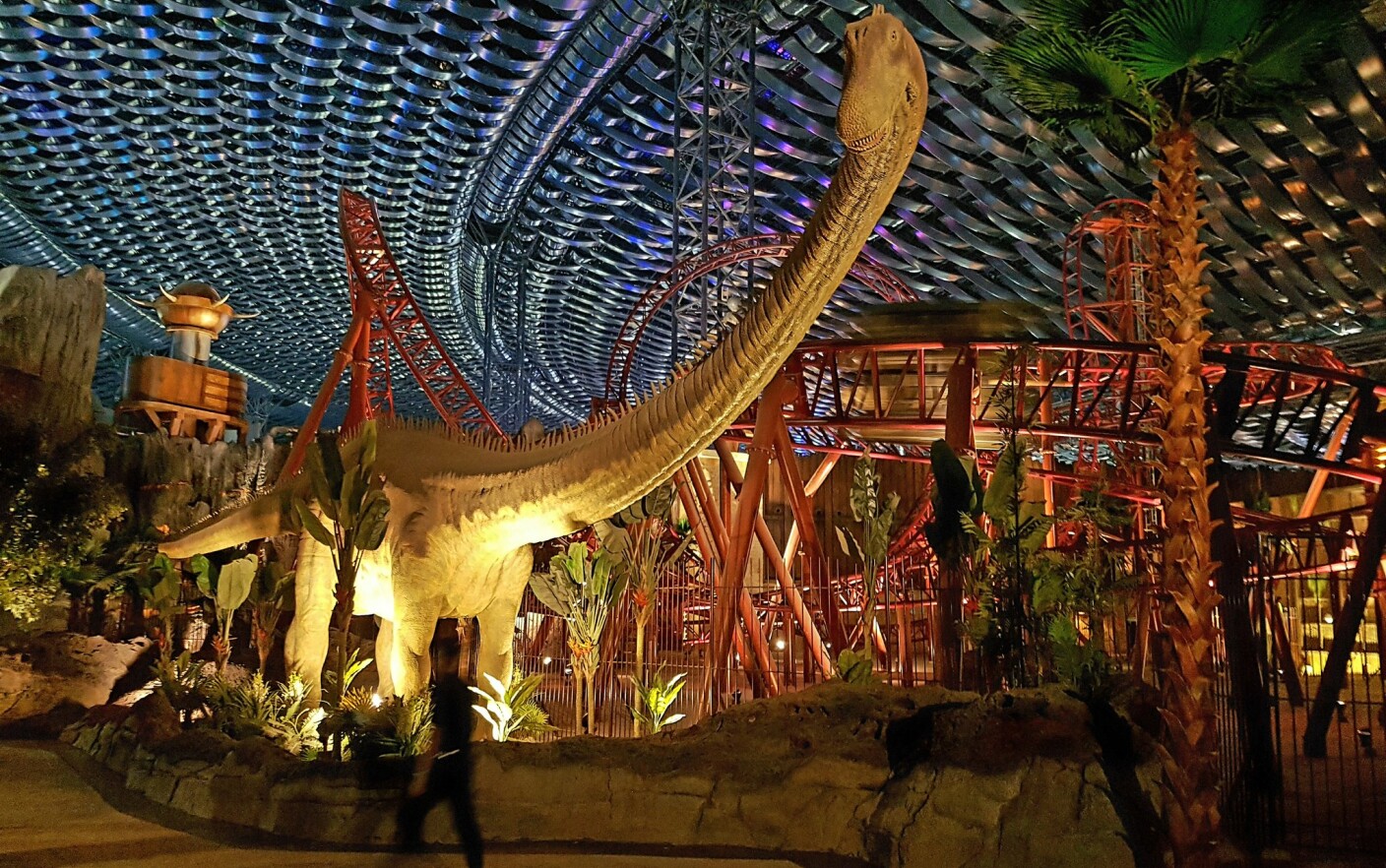 Dubaiul impresioneaza din nou. A inaugurat cel mai mare parc tematic ...