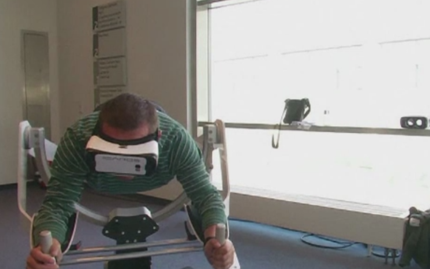 Cea mai noua inventie in materie de tehnologie in realitate virtuala ...