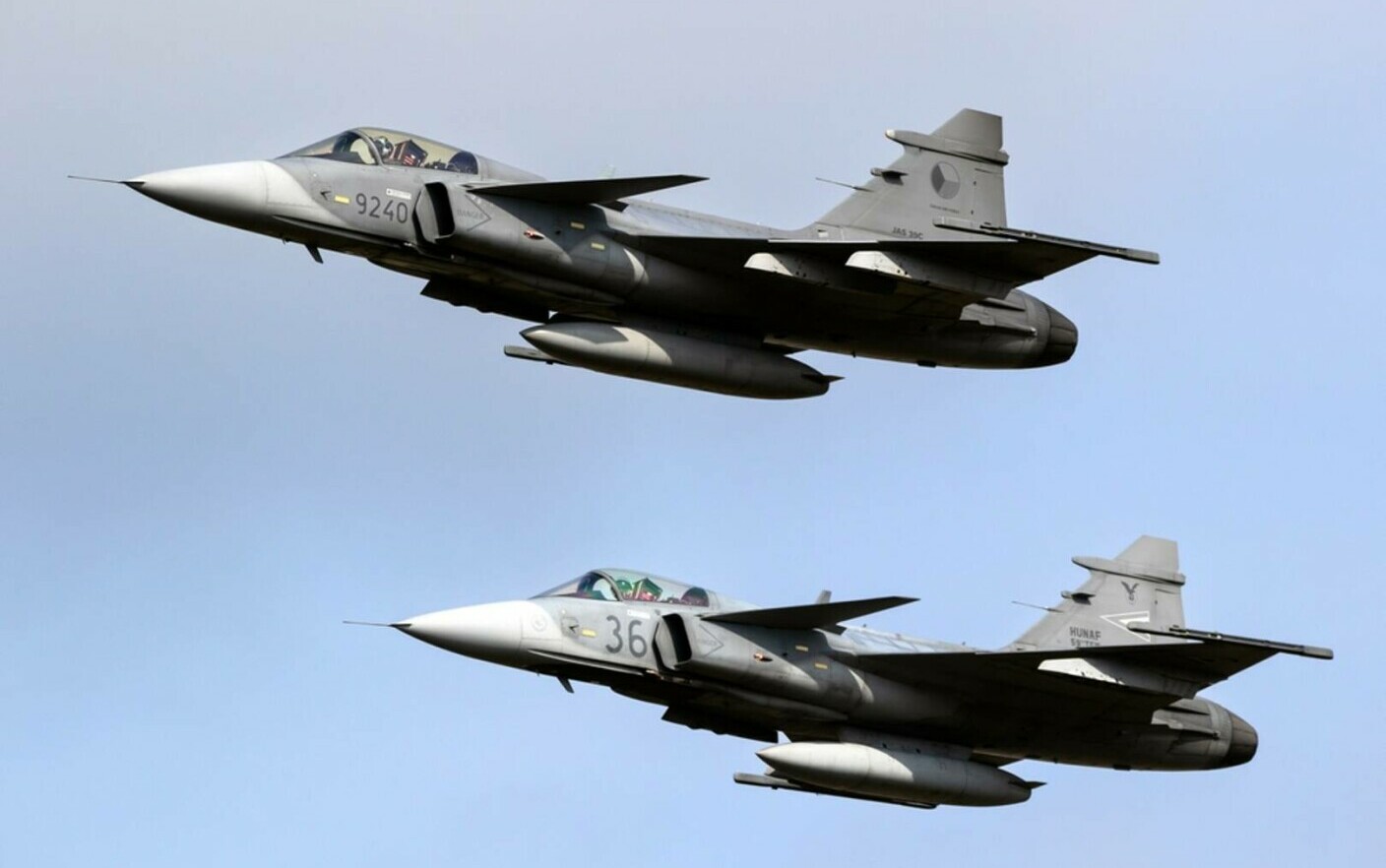 Avioanele de luptă ale Ungariei au interceptat o aeronavă americană ...
