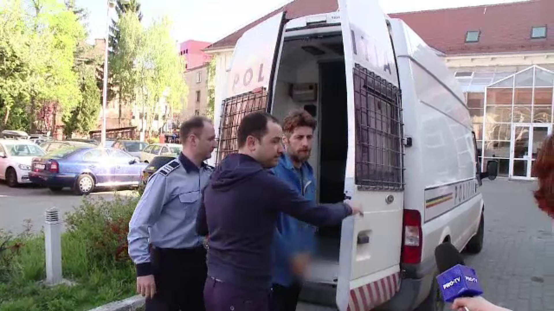 Florin Buliga, bărbatul care și-a ucis soția și copiii, rămâne în ...