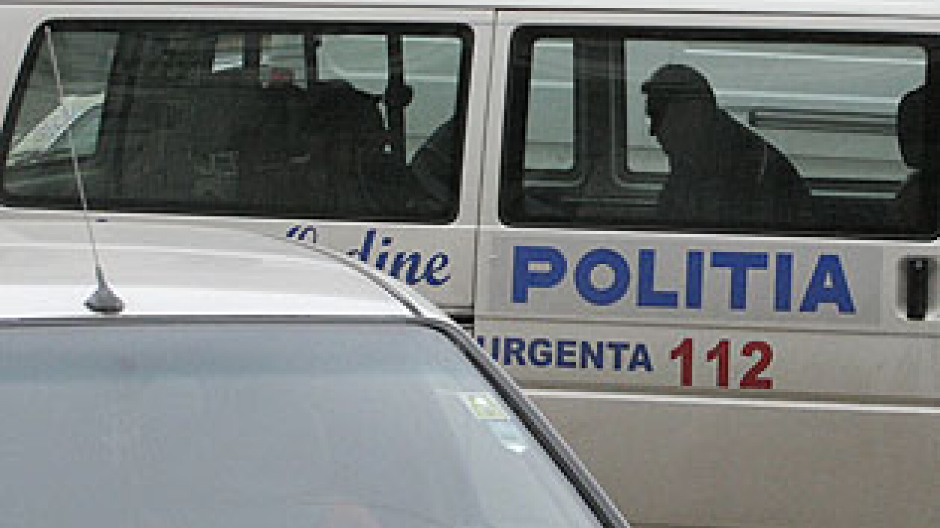 Un politist a cerut 2.500 de euro ca sa faca scapat un sofer prins beat ...