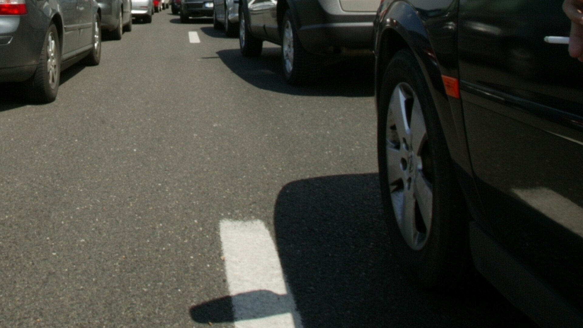 200.000 de turisti pe litoral - nicio camera goala la hotel, nicio masa ...