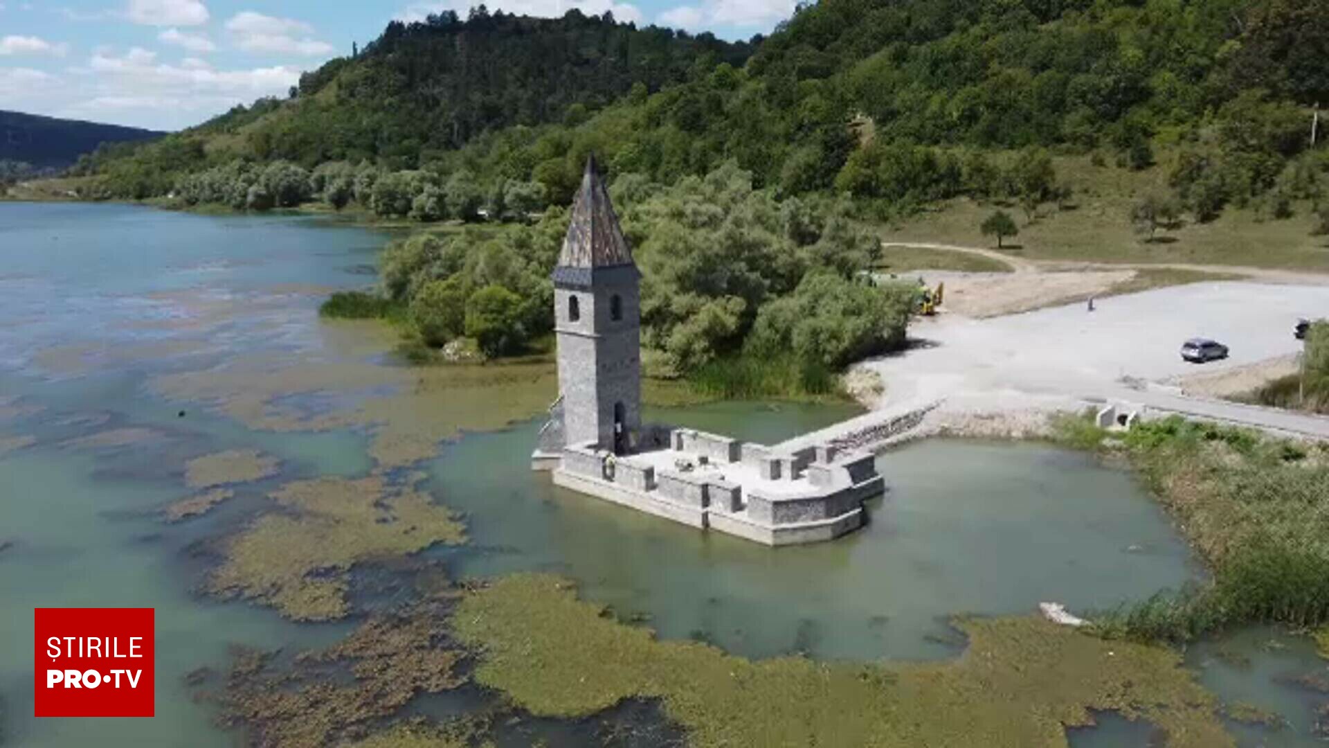 Un simbol reconstruit în inima Transilvaniei. Biserica scufundată de la ...