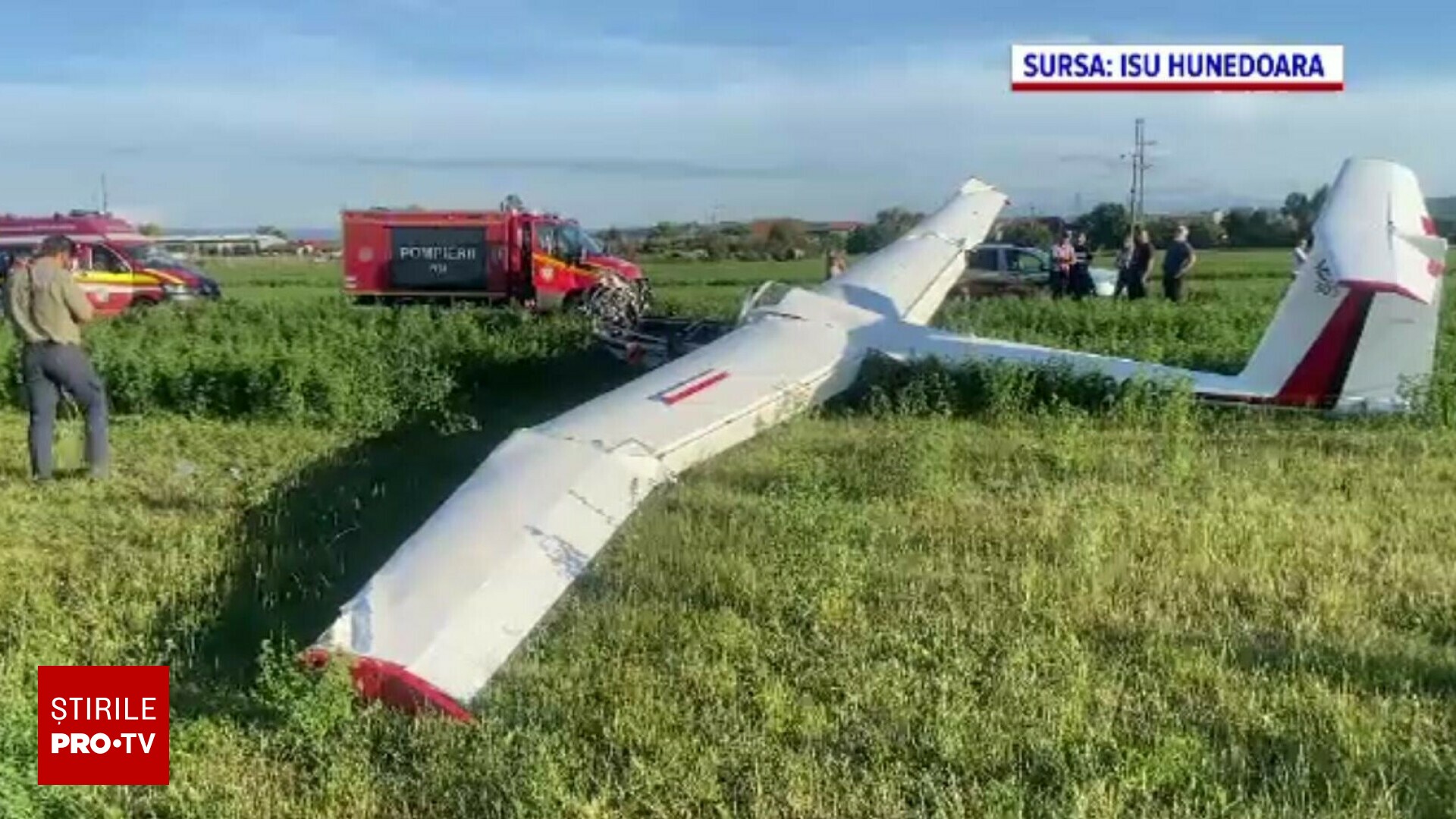 Un pilot de 21 de ani a fost grav rănit după ce a aterizat forțat cu un ...