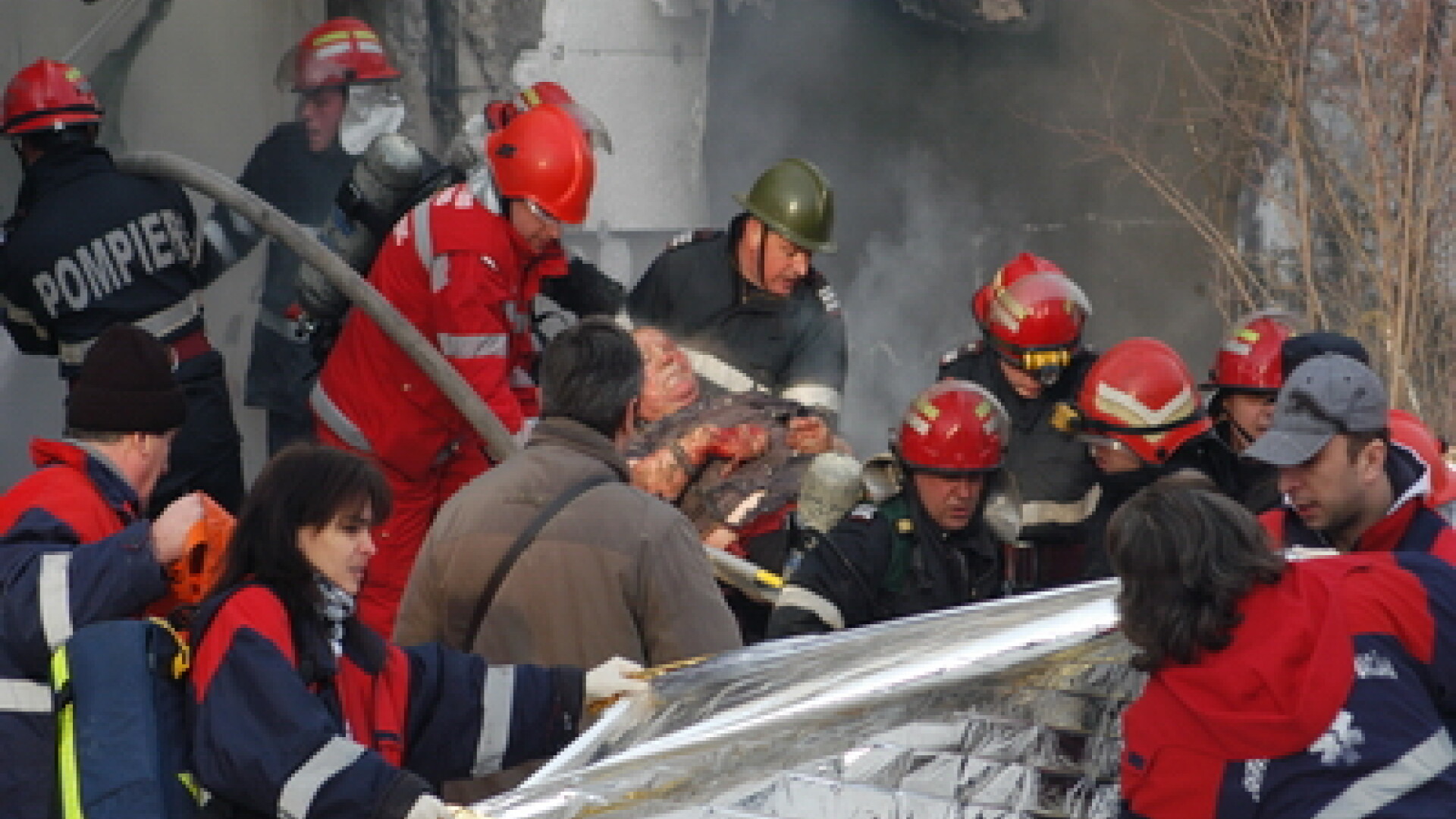 Cartier zguduit de o explozie in Constanta. Trei oameni au ajuns la ...