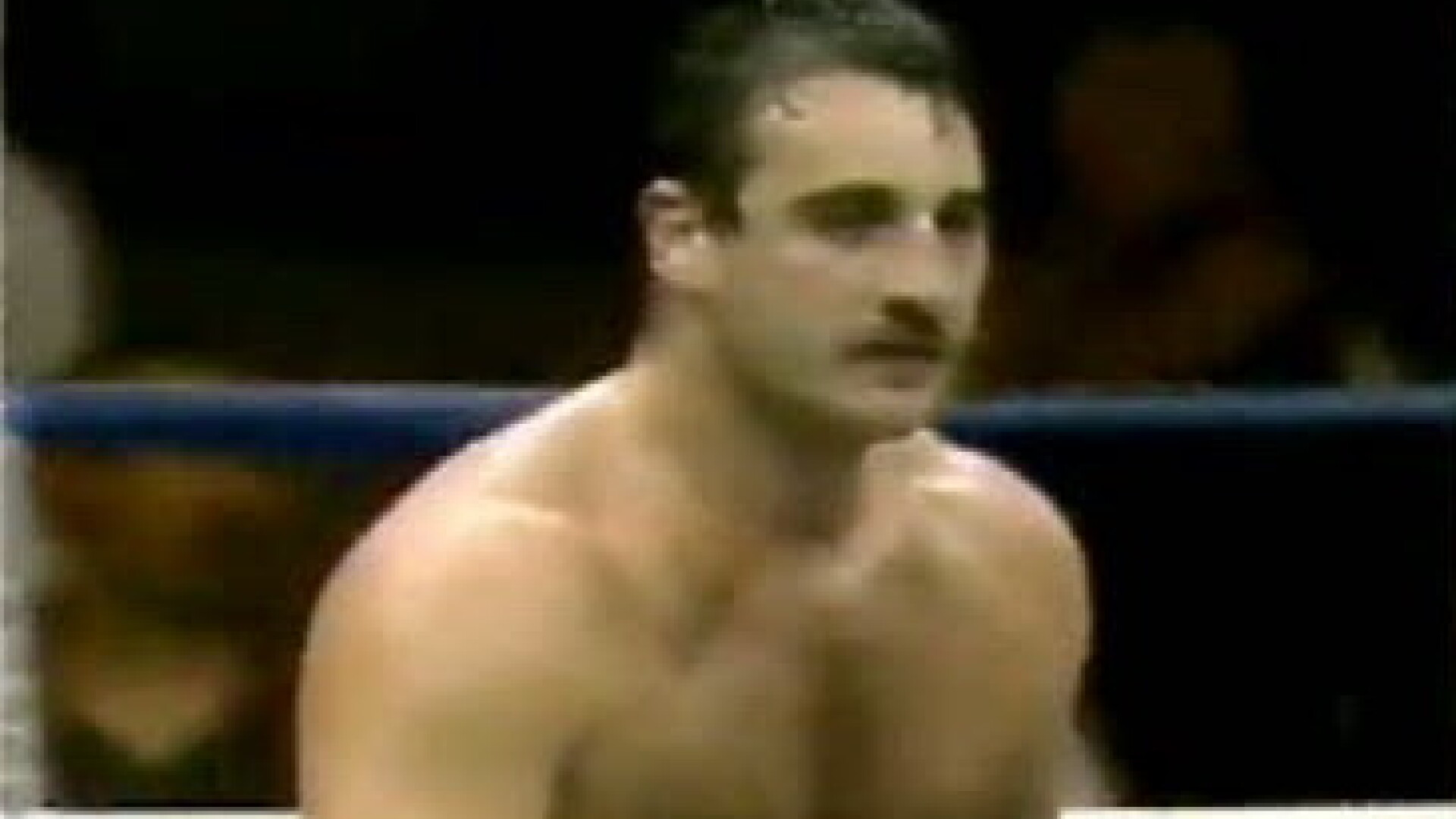 Fost boxer roman, antrenat de Mike Tyson, capul unei grupari care se ...