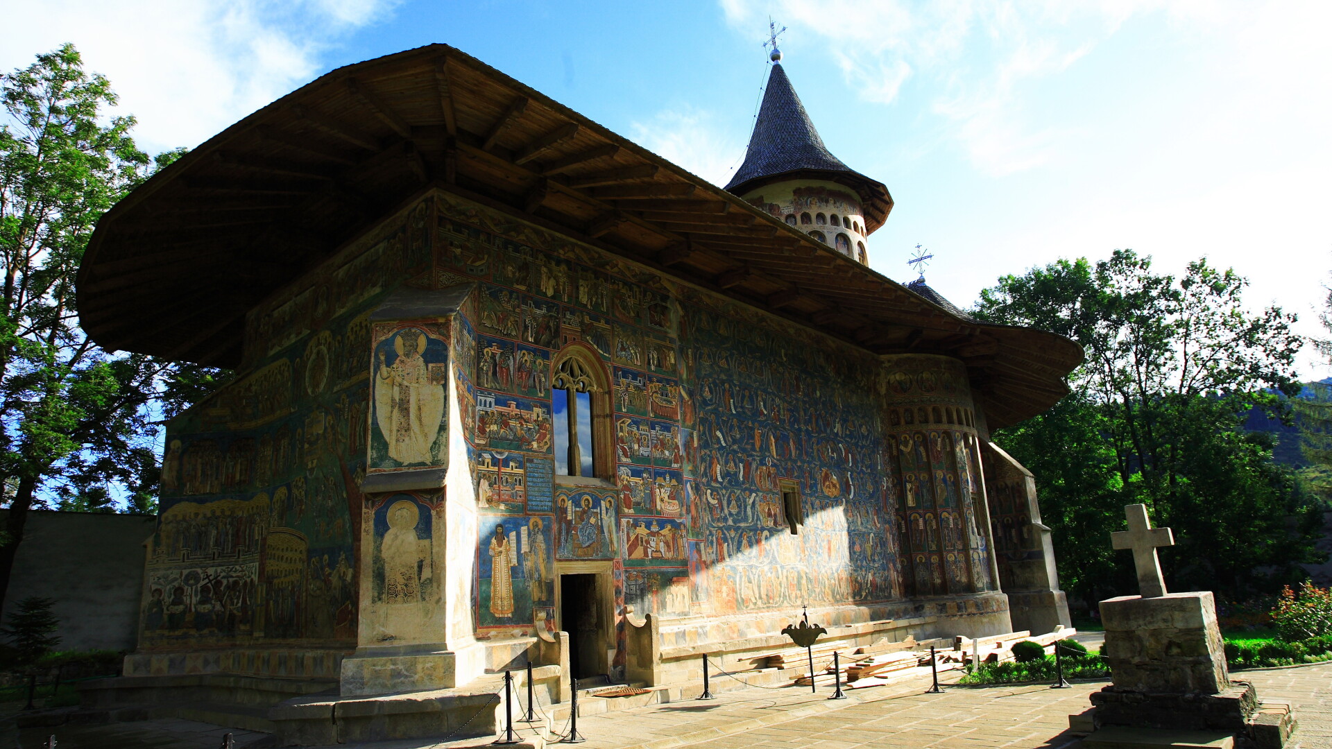 Locul unde timpul curge altfel. Cat costa sa-ti petreci Sarbatorile in ...