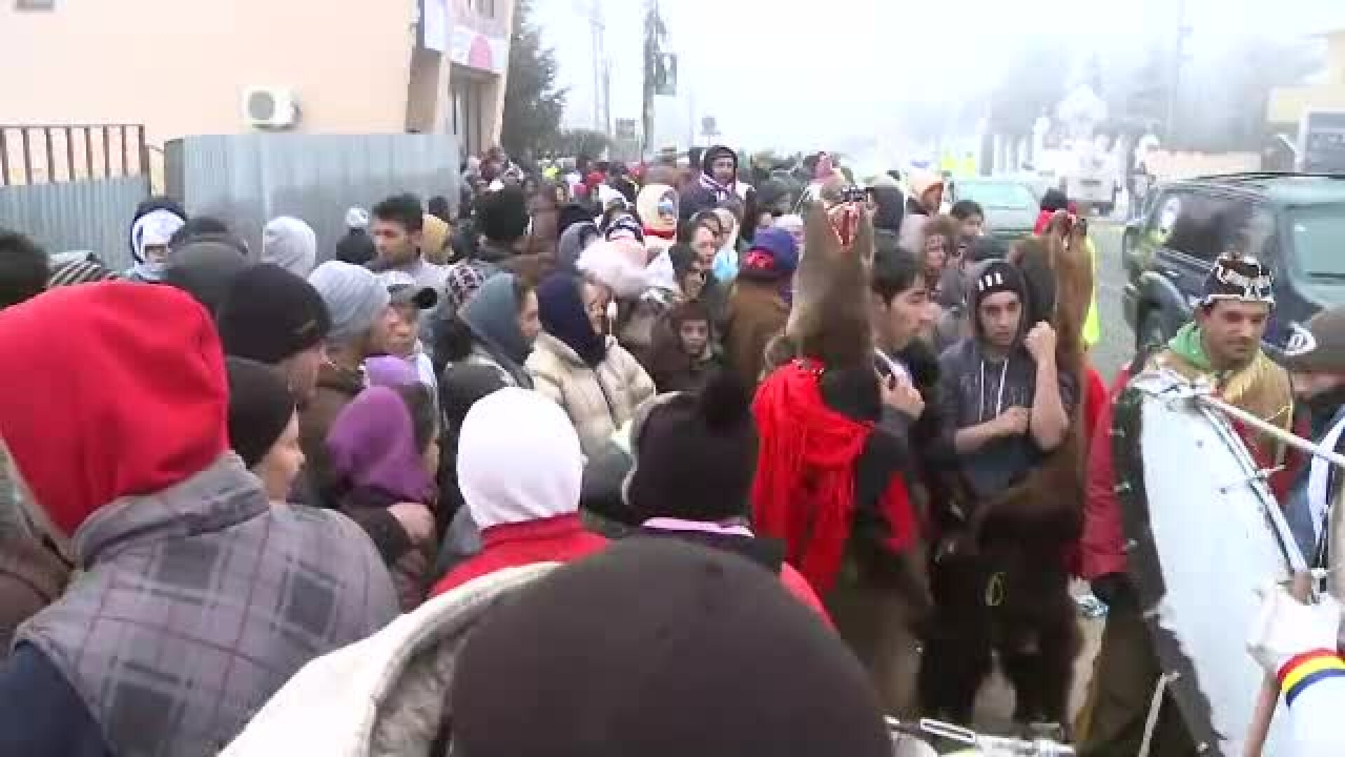 Dezamagirea traita in acest an de colindatorii veniti la casa lui ...