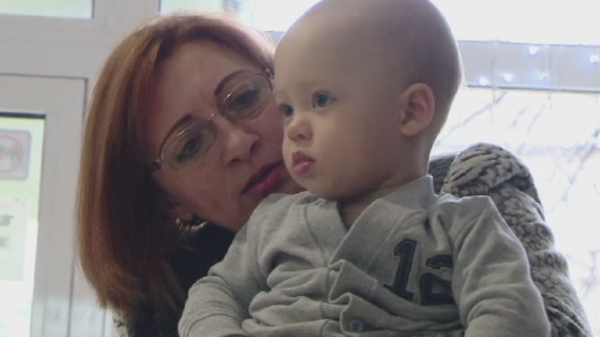 Gestul unei femei din Iasi pentru spitalul in care a nascut. A pictat ...