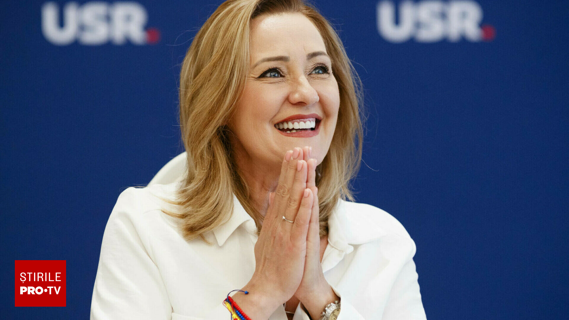O posibilă explicație. De ce nu se retrage Elena Lasconi de la ...