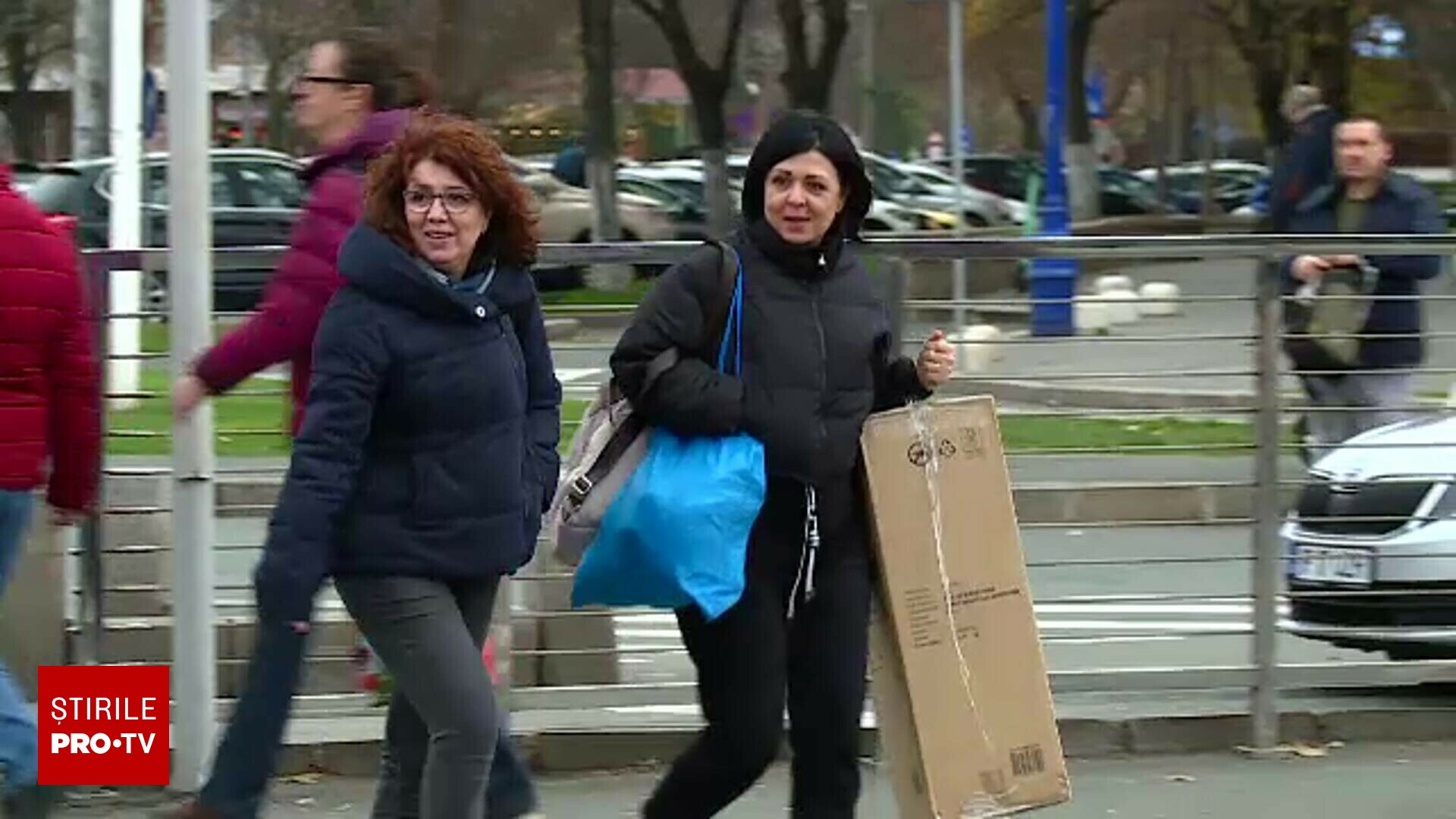 Românii devin mai prudenți și economisesc mai mult. Specialiștii avertizează că urmează o ...