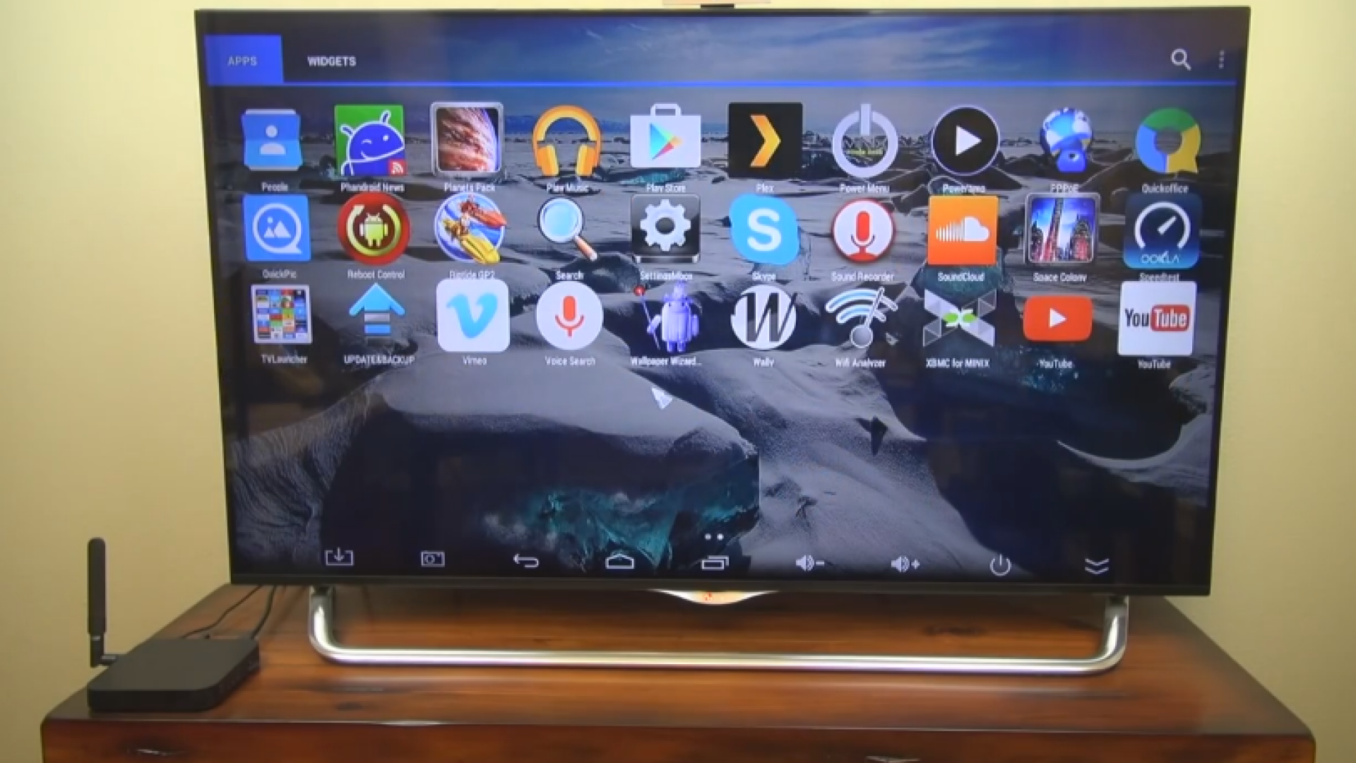 iLikeIT. Review Neo X8-H Plus. Ce stie sa faca cel mai bun Mini PC cu Android, mai ieftin decat ...