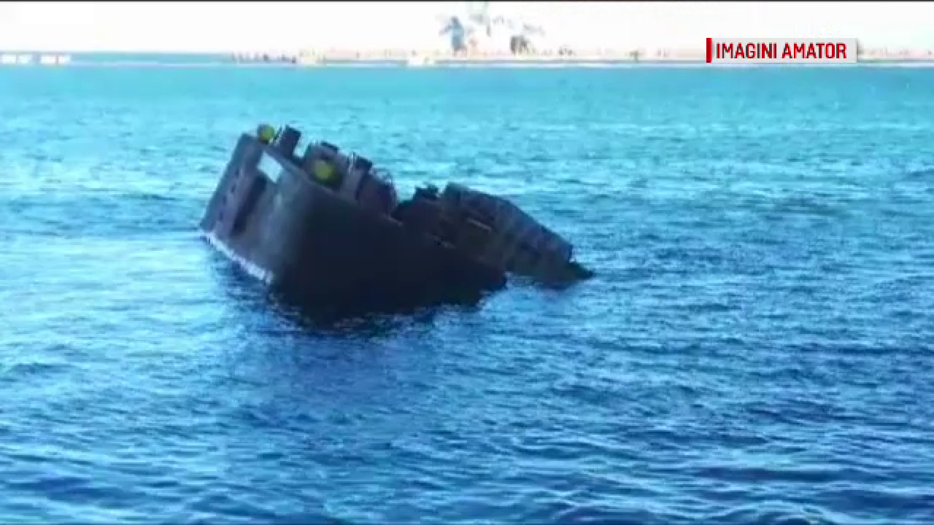 O barjă s-a scufundat în Portul Agigea. Ce greșeală s-ar fi făcut ...