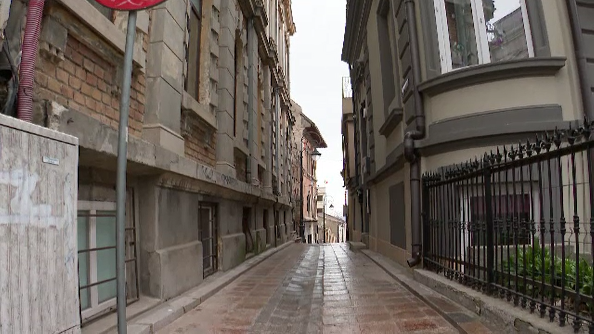 O stradă unică în România și-ar putea recăpăta farmecul. Artera e ...