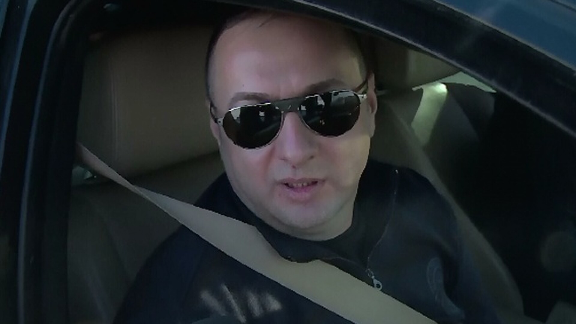 Coloane de masini pe zeci de kilometri, pe Valea Prahovei. Soferul lui ...