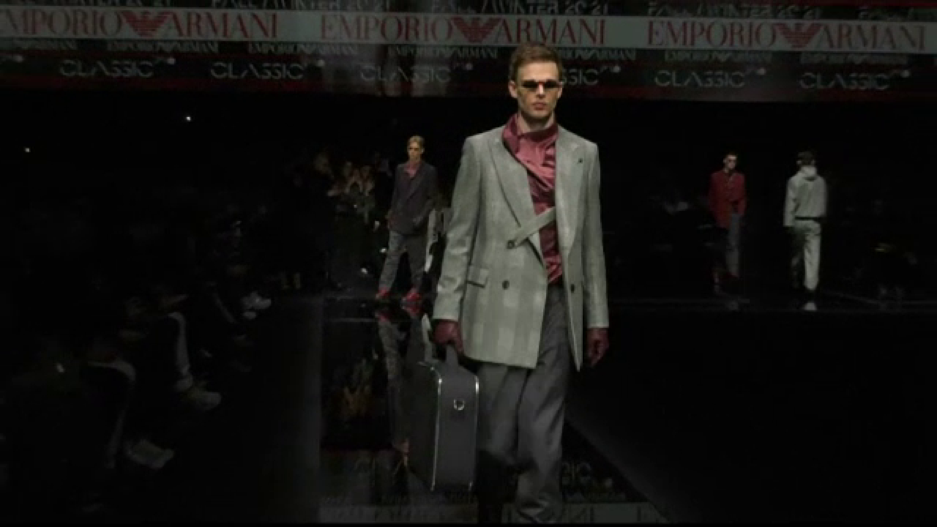 Ce este ”moda sustenabilă”, trend în 2020. Tinerii au pe haine ”Spun da ...