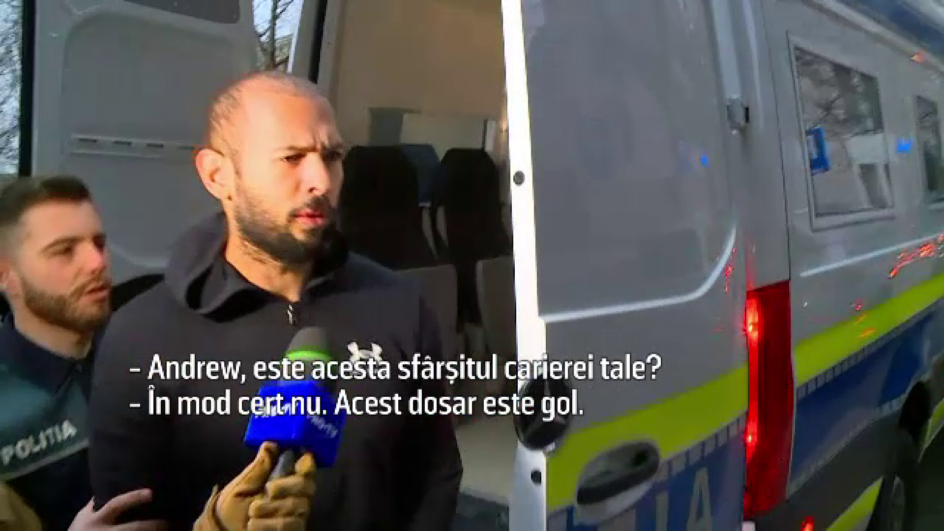 Frații Tate au fost scoși din arest, pentru a fi audiați. Andrew Tate: „Nu au nicio dovadă ...