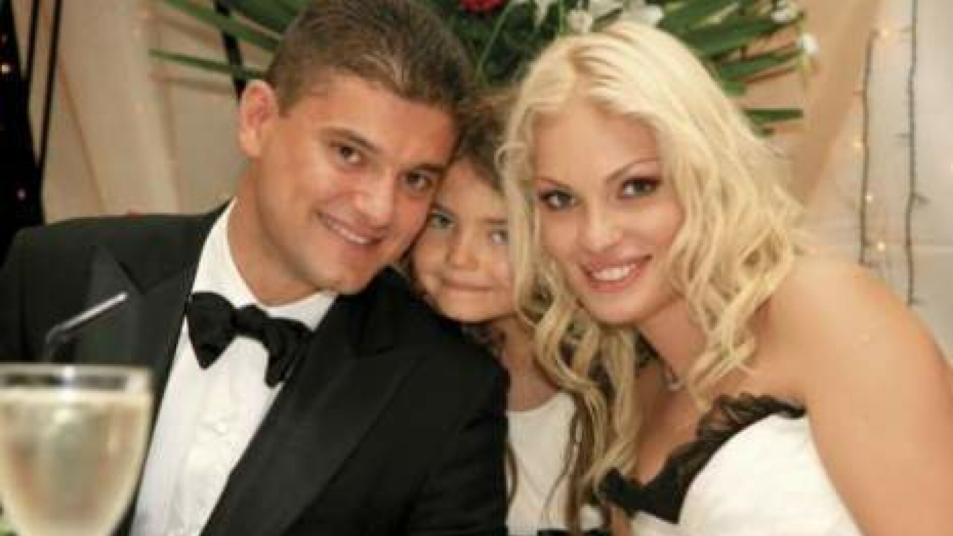 Cristi Boureanu si Valentina Pelinel fata in fata cu executarea silita ...