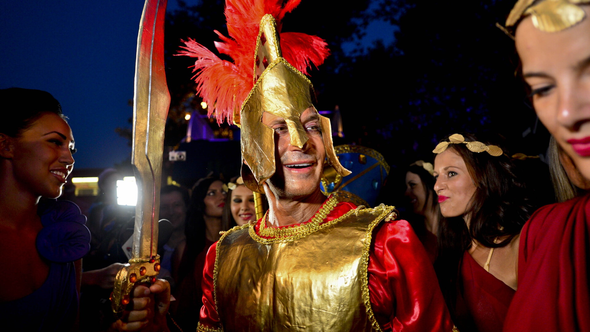 Carnaval brazilian in Mamaia. Radu Mazare, primarul Constantei, a fost ...