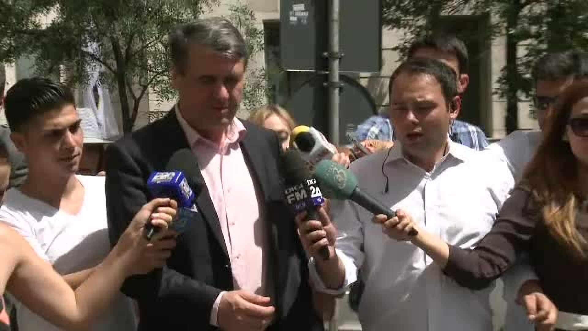 Mircea Tudor, inventatorul roman premiat de doua ori la Geneva, in fata ...