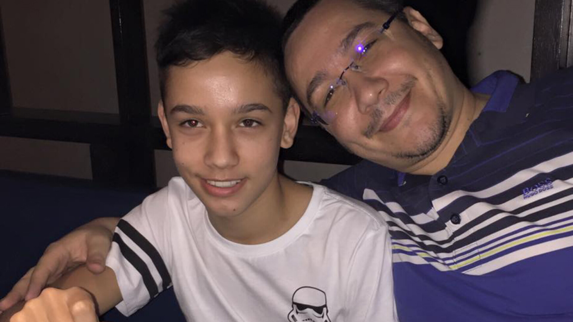 Fiul lui Victor Ponta, transportat la spital. Ar fi suferit un edem ...