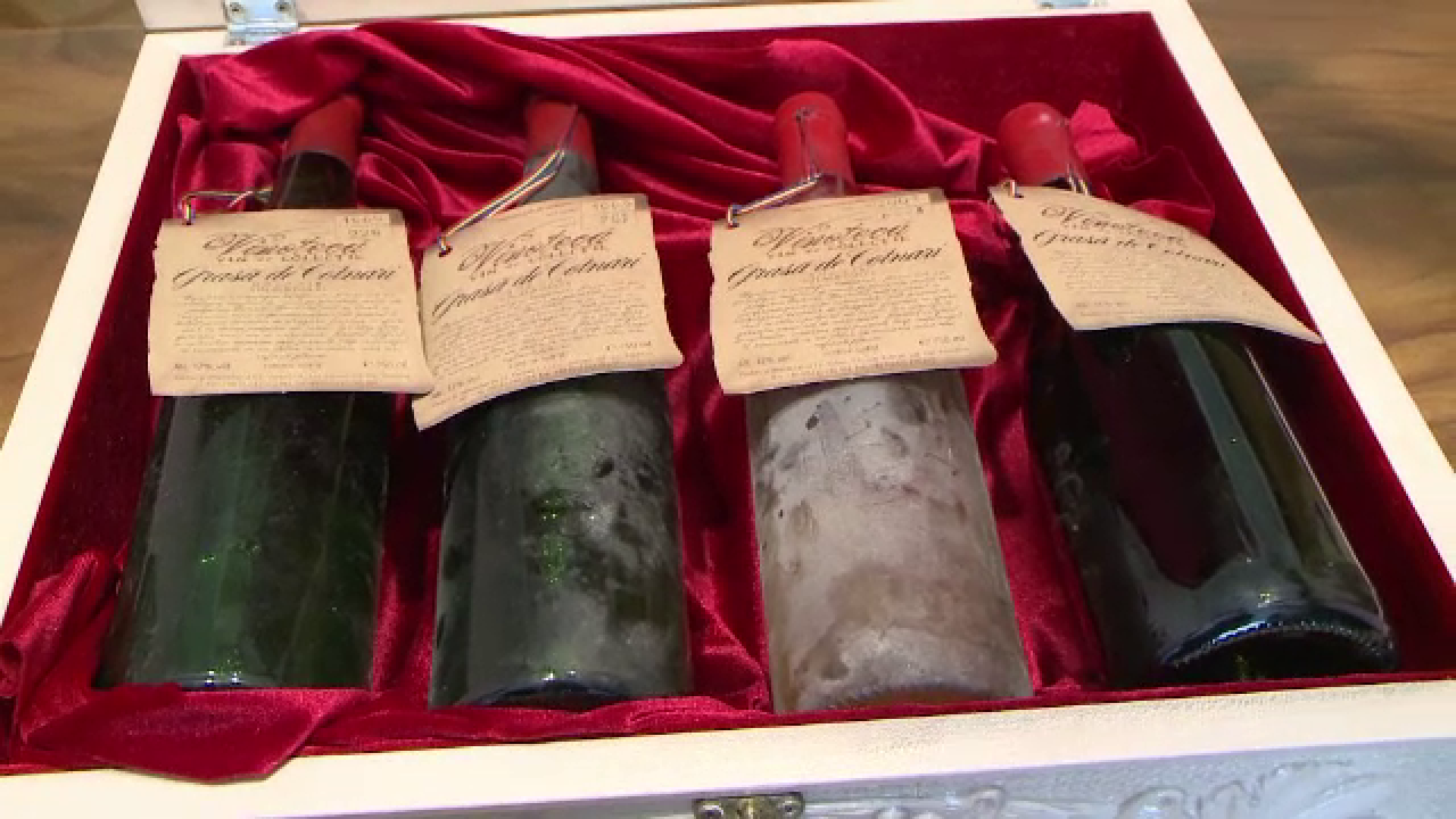 Cadoul primit de la copiii români care l-a uimit pe Papa Francisc. În ...