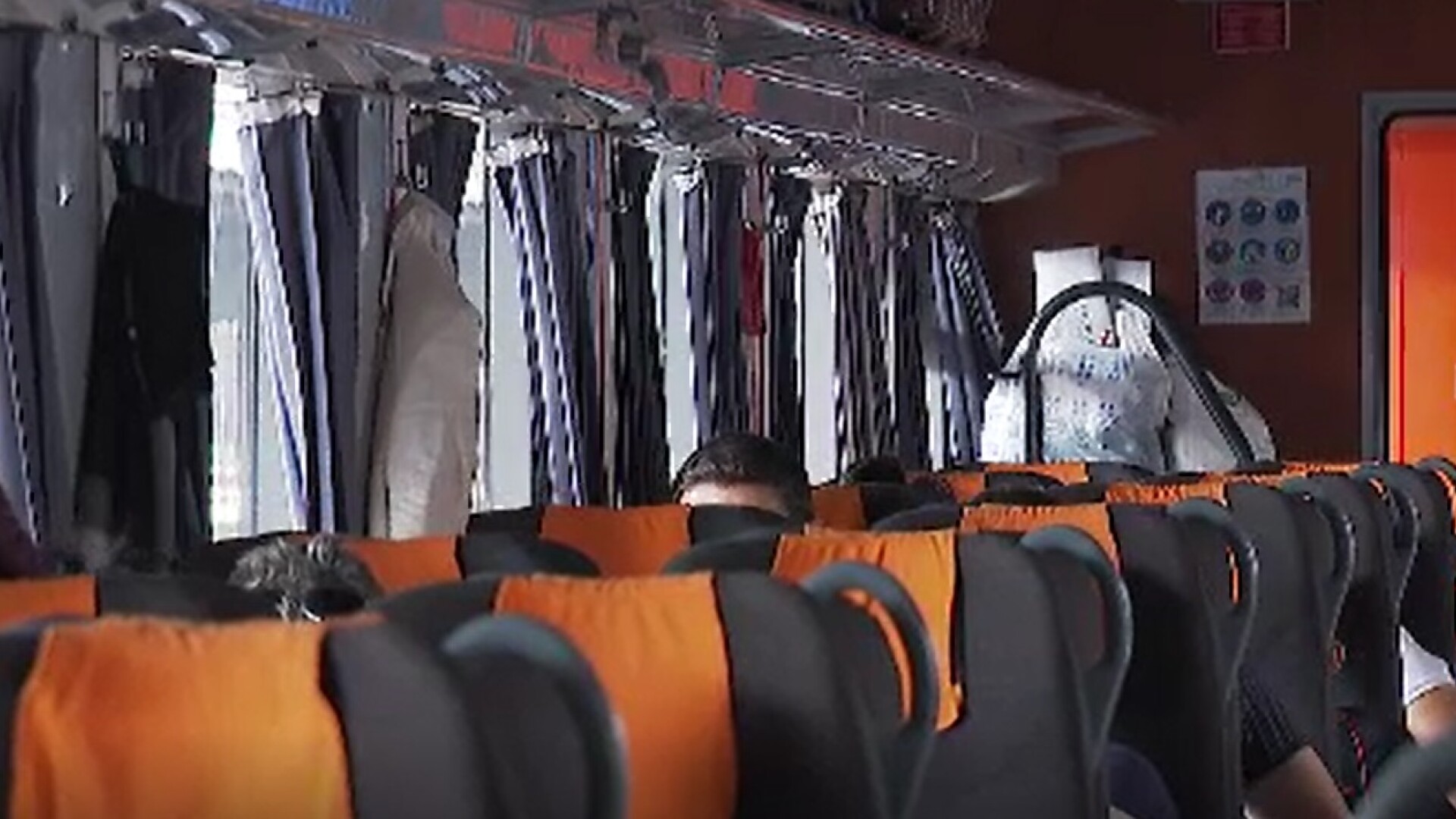 Au fost lansate Trenurile Soarelui. Cât costă un drum către mare cu ...