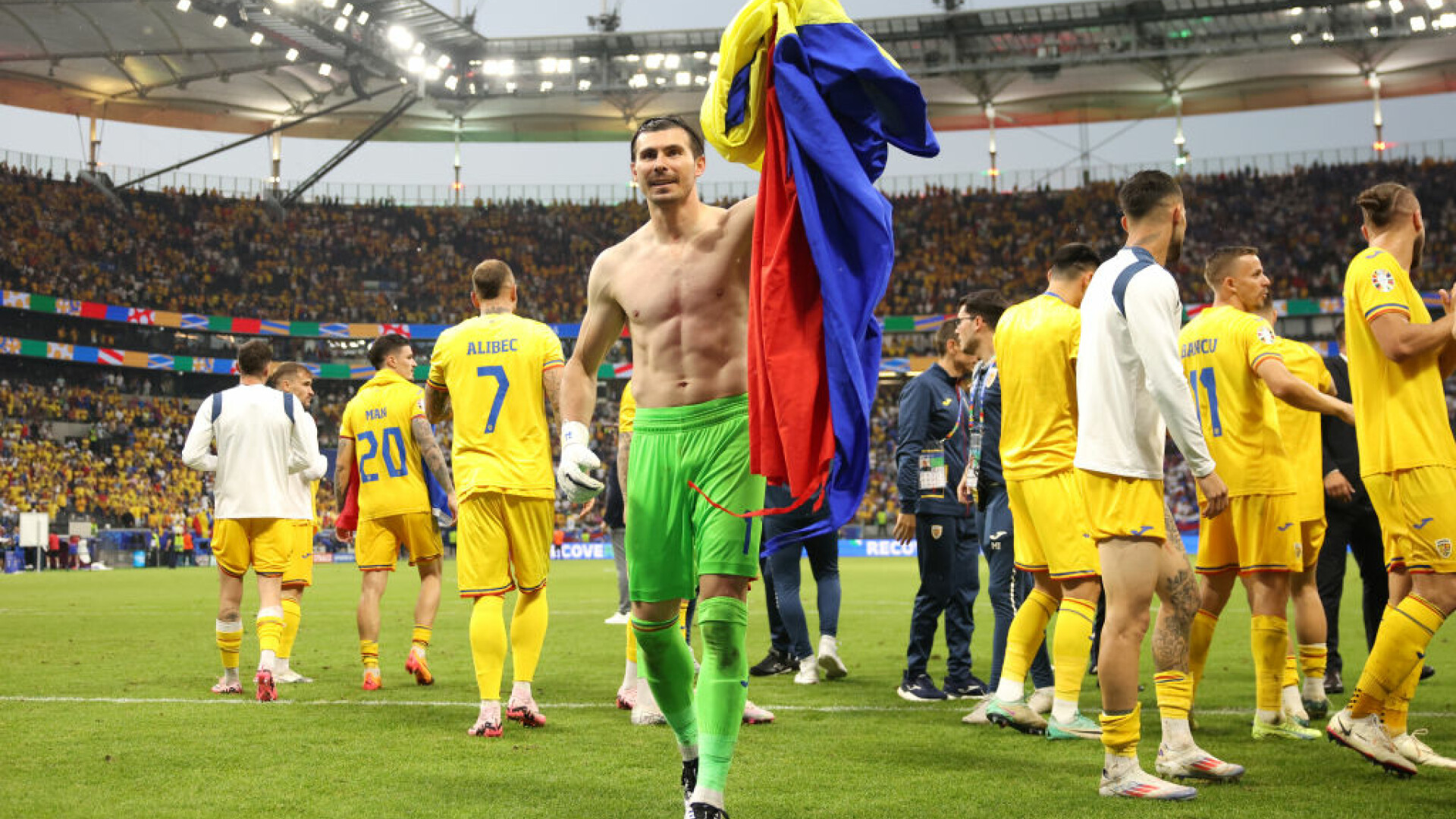 Florin Niţă: „Mă bucur că fac parte din această minunată echipă ...