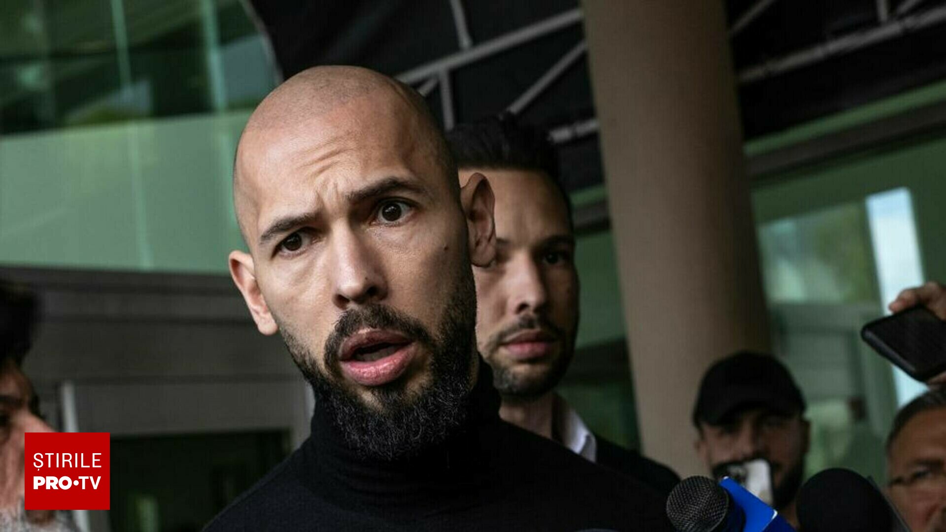 Andrew Tate laudă „străzile sigure” din România la două zile după ce a ...