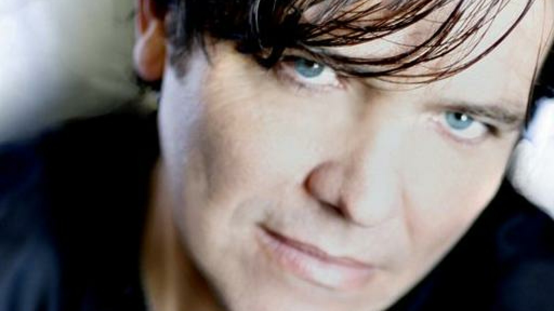 Danny Romalotti din "Tanar si Nelinistit": "M-am indragostit de Romania ...