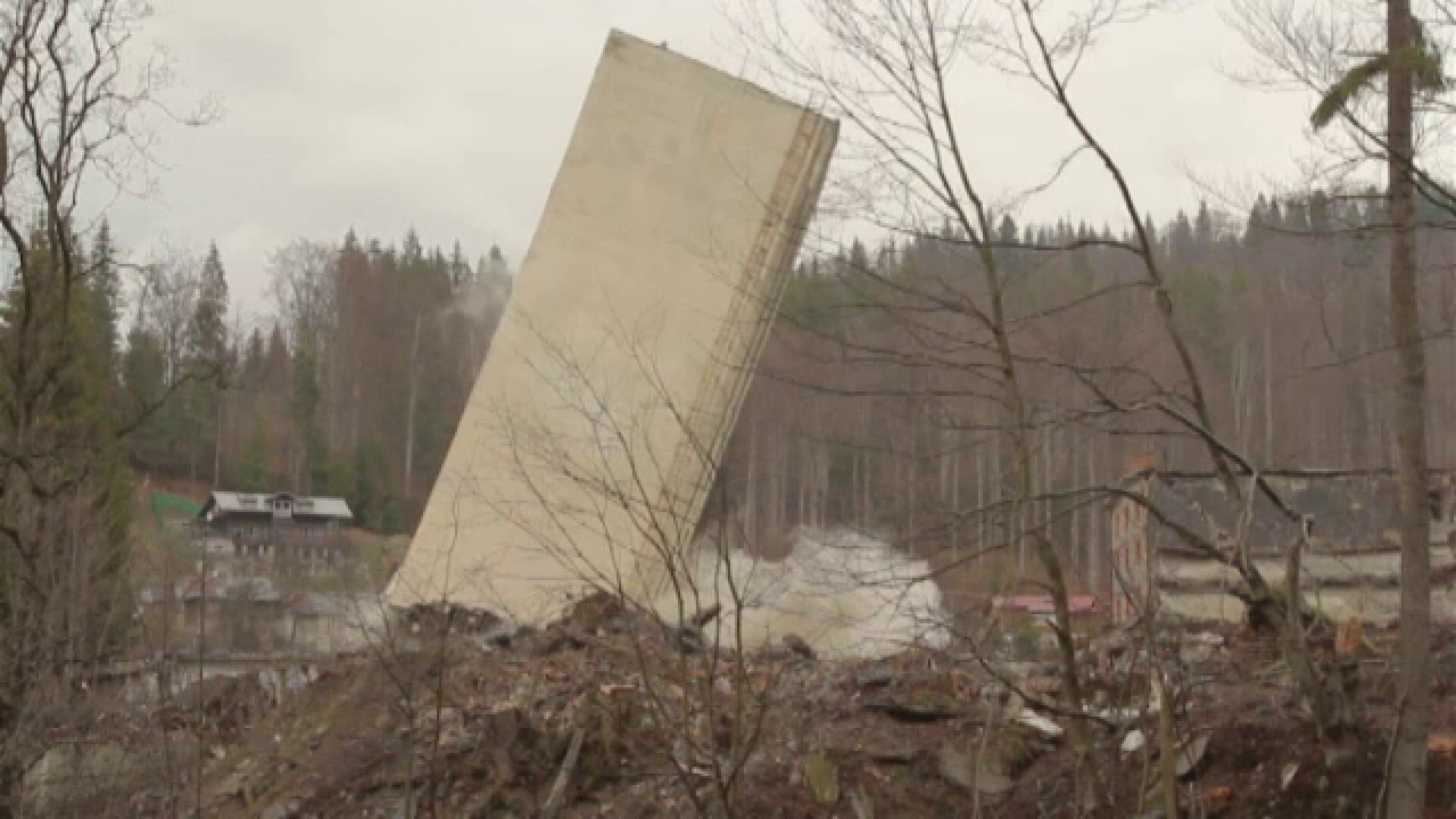 Cladirea fabricii de bere din Azuga, atat de "rezistenta" incat ...