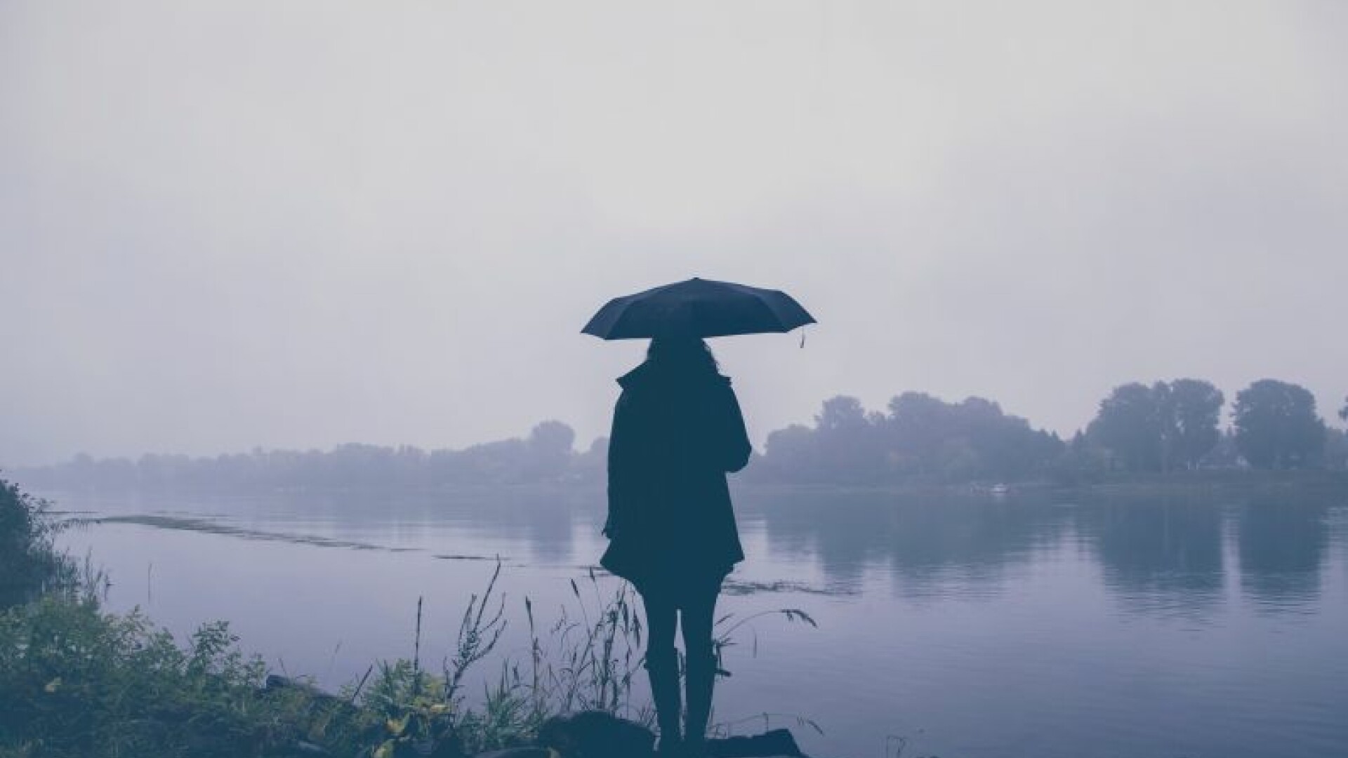 Vremea azi, 10 decembrie. Cald și precipitații de toate felurile. Ce ...