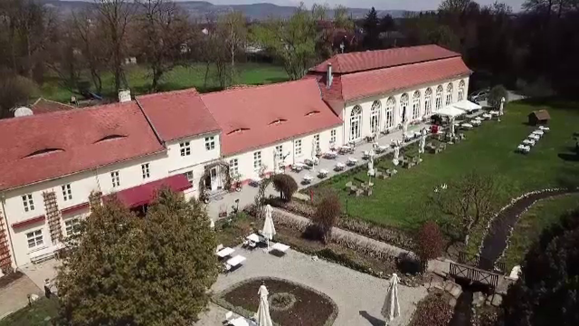 Palatul de vară Bruckenthal din Avrig, pe Ruta Culturală a Cafenelelor ...