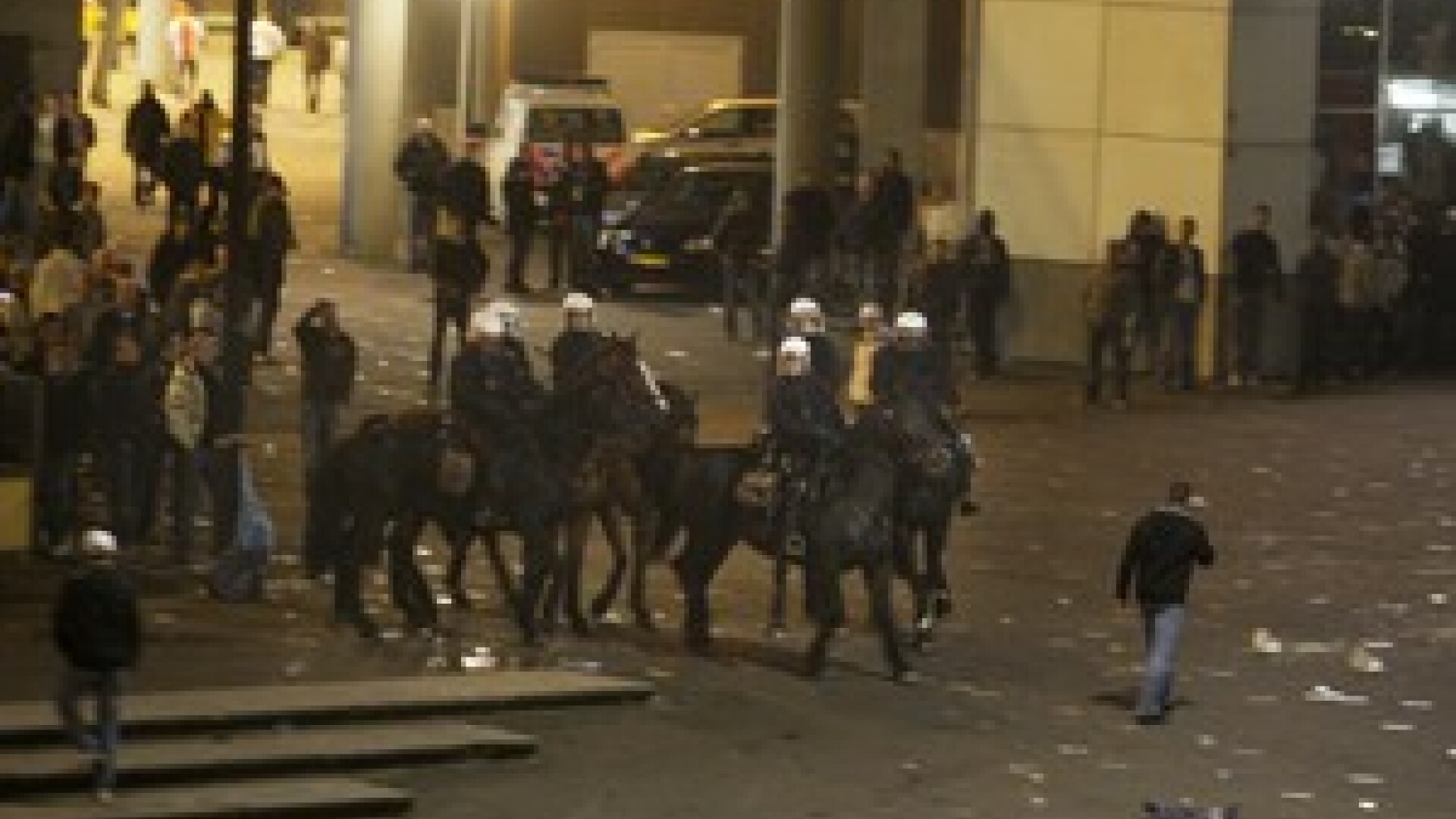 Mai rau ca in lagar! Romani sechestrati intr-o ferma din Olanda ...