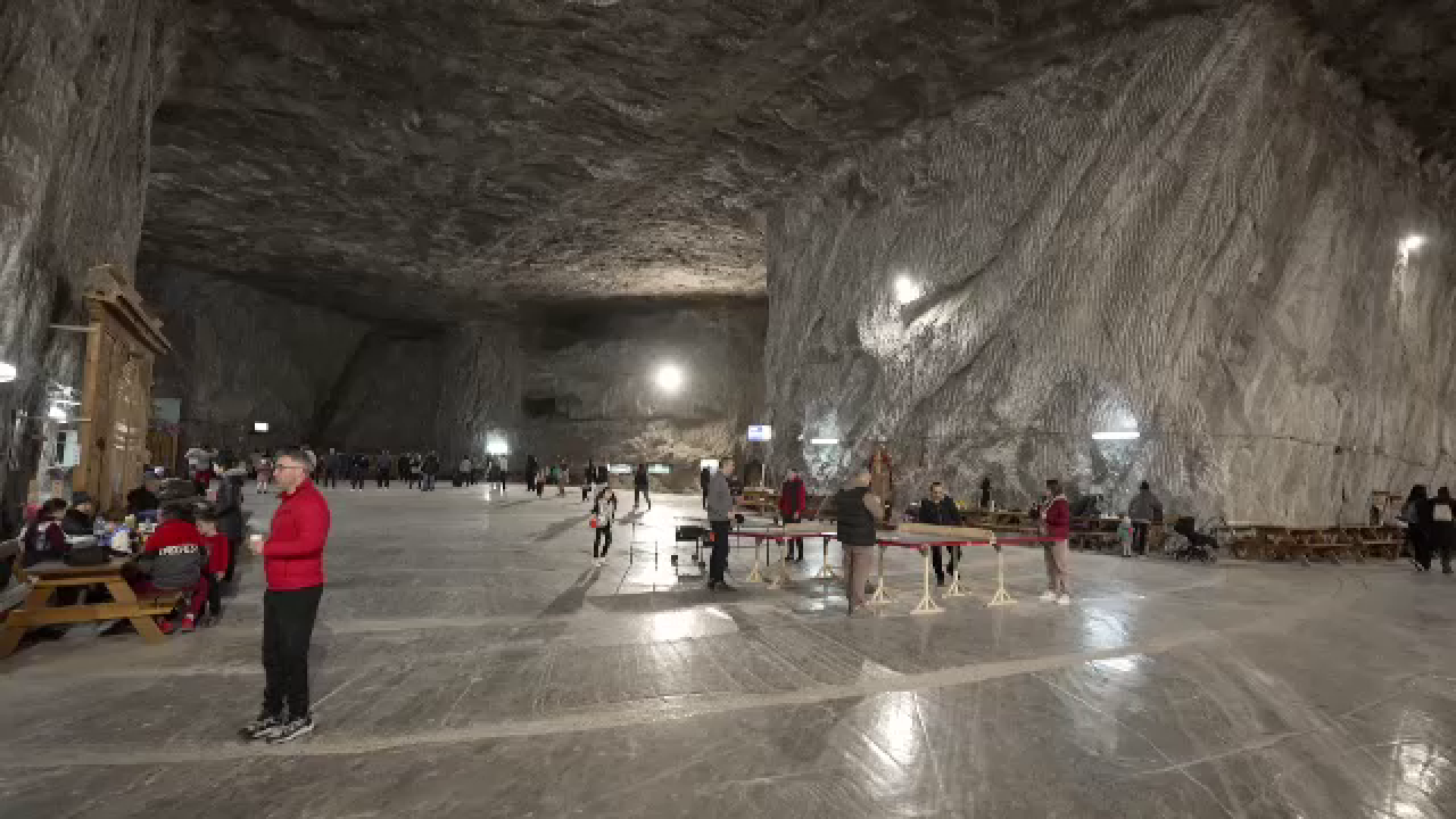 Salina Praid din județul Harghita a fost închisă pentru vizitatori din ...