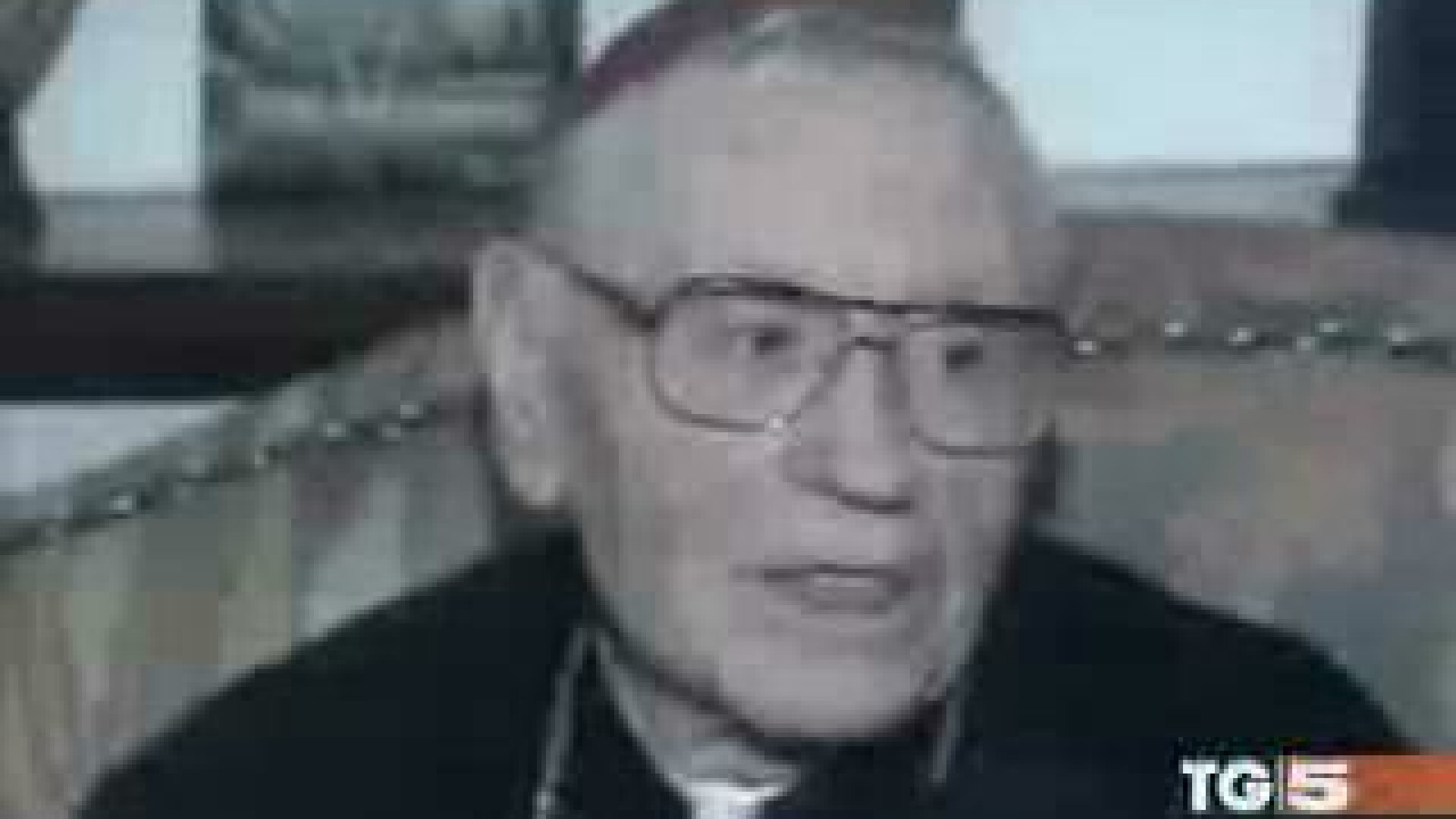 S-a pocait! Dupa ce a jefuit un episcop, un roman va fi hirotonisit ...