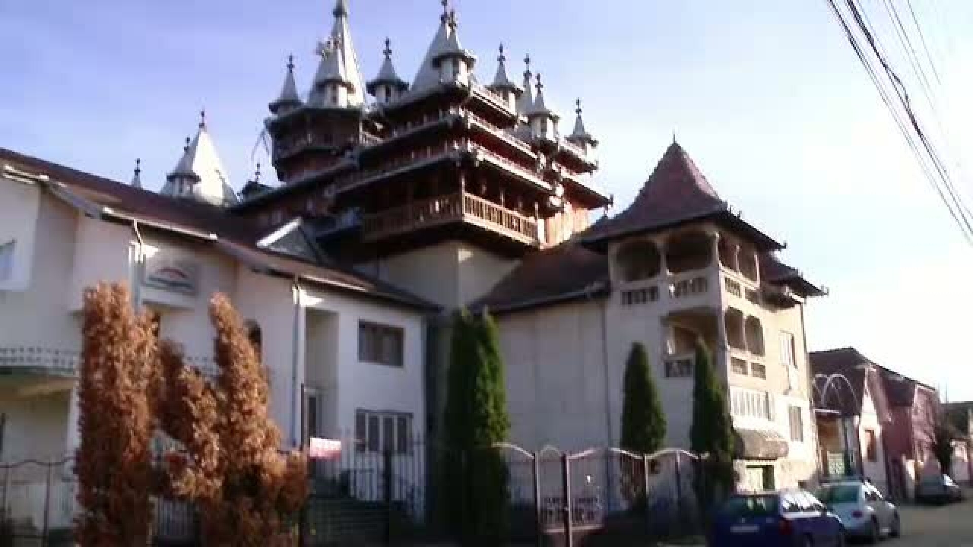 S-a imprumutat la camatari pentru a-i salva viata nepotului. Datoria l ...