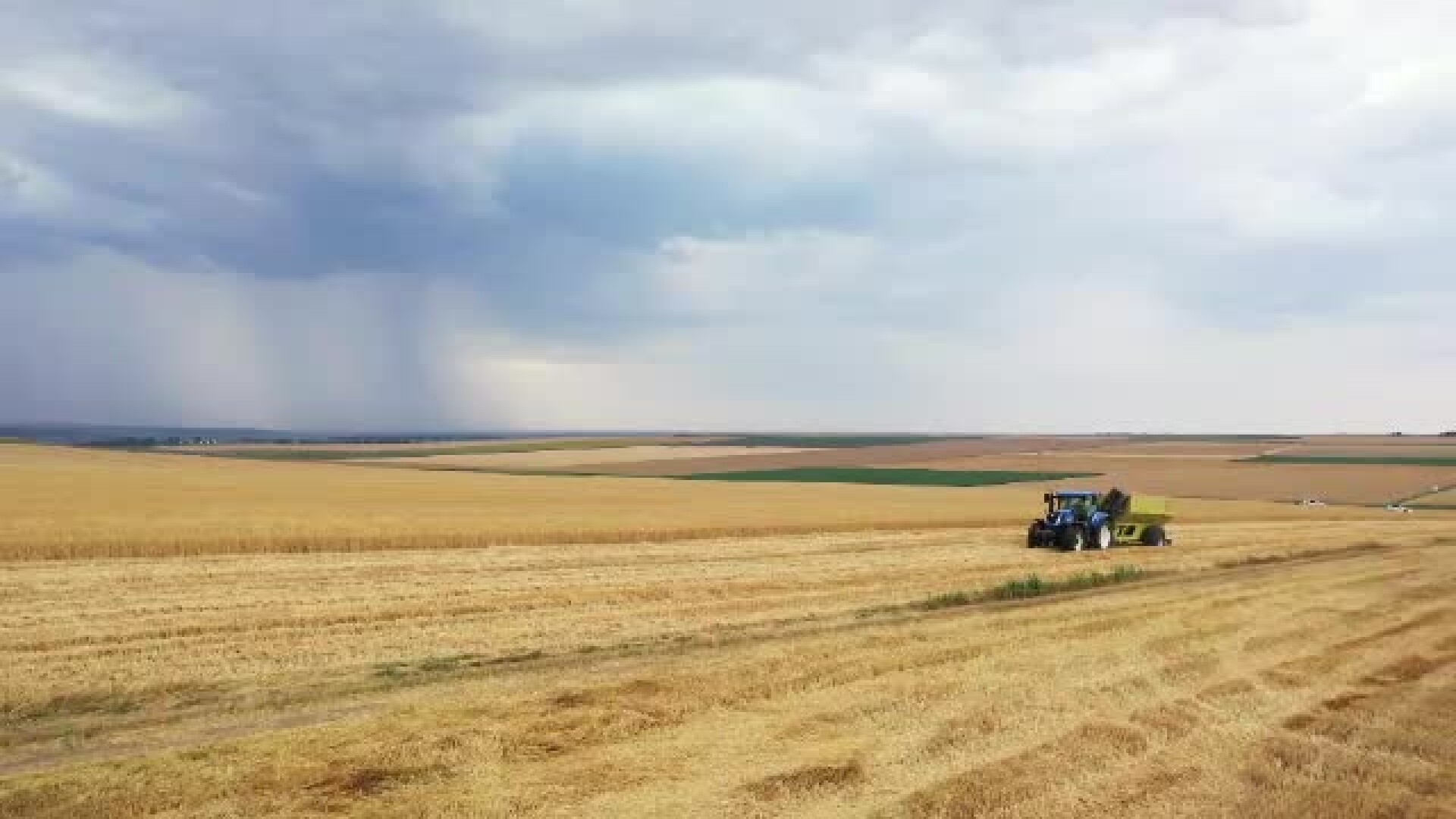 Prețul unui hectar de pământ arabil depășește acum 10.000 de euro. Se ...